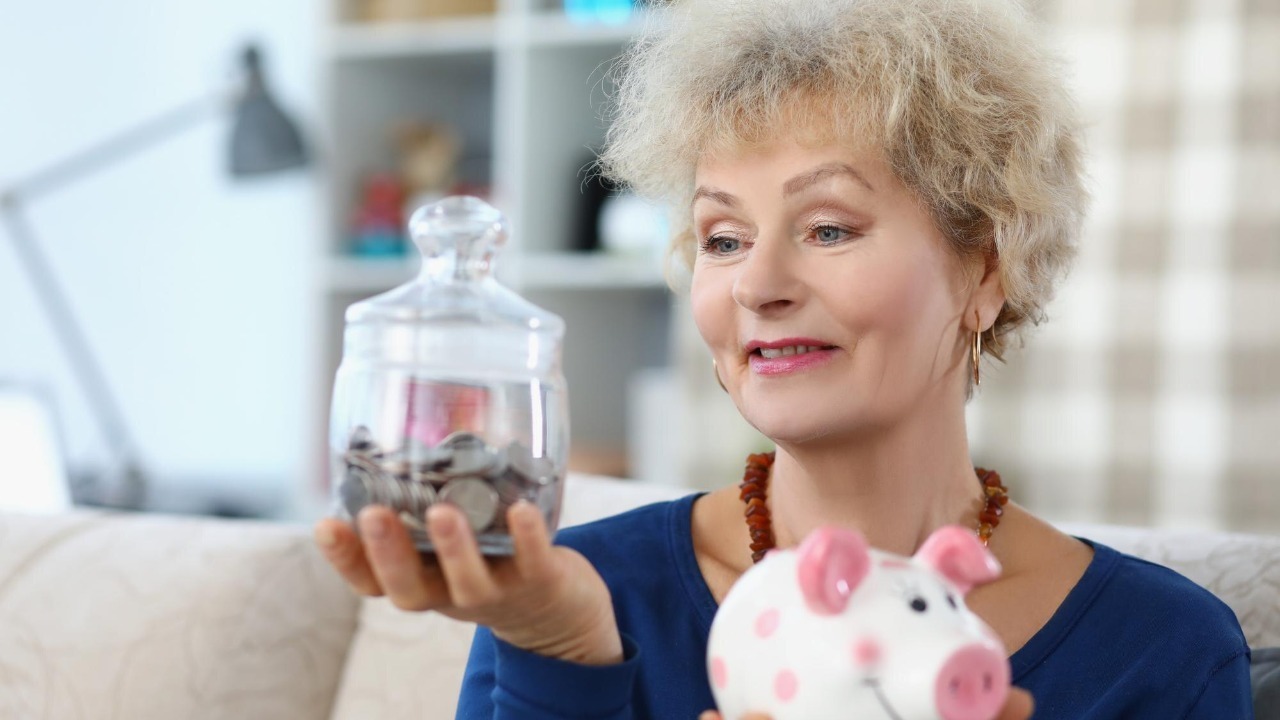 16 things frugal people refuse to waste money on