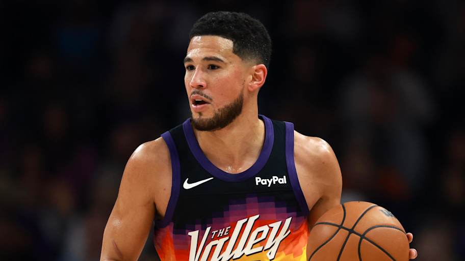 Suns make unfortunate Devin Booker decision vs Pistons