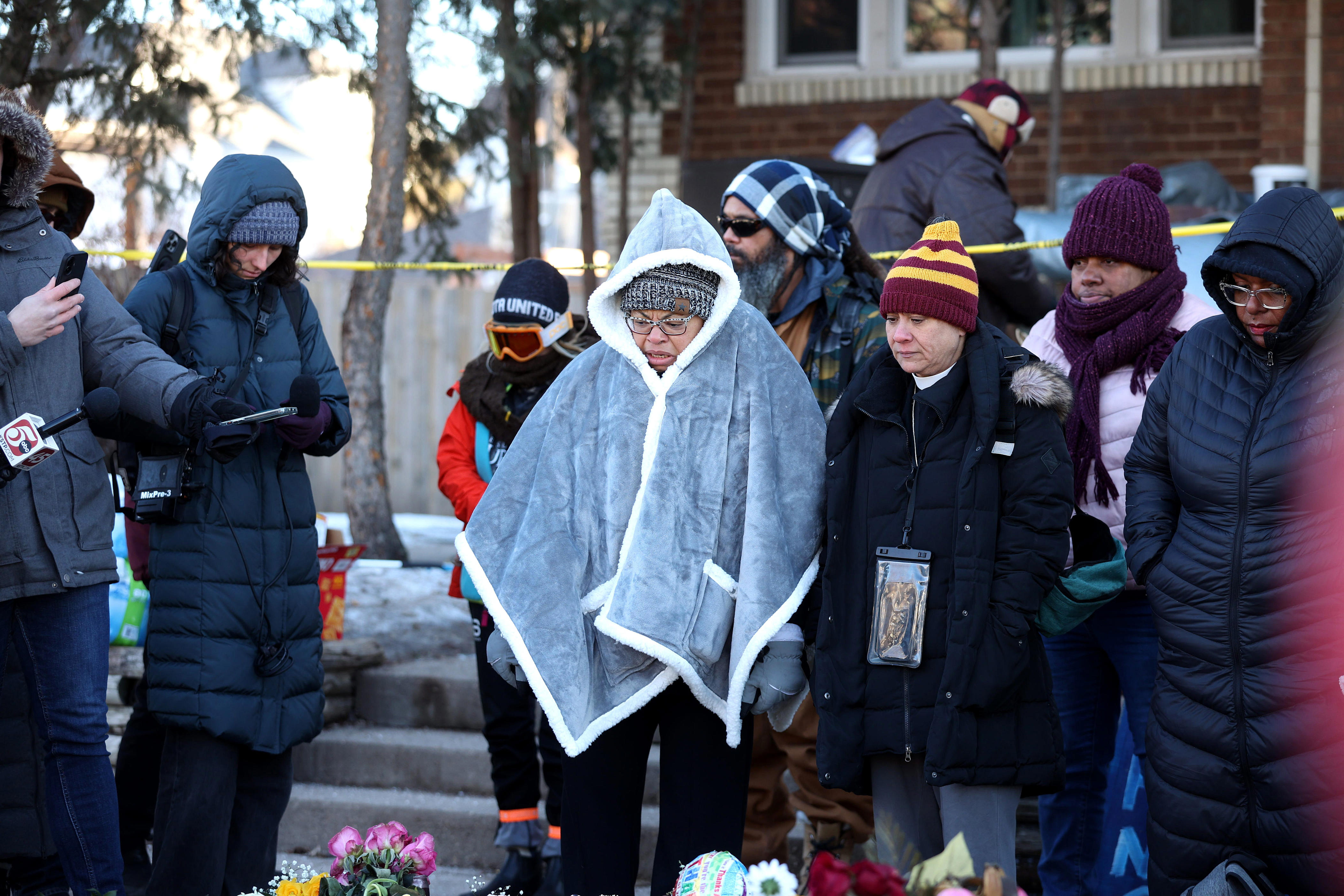 Minnesotans call for "peace, justice, and change" during vigil at the ...