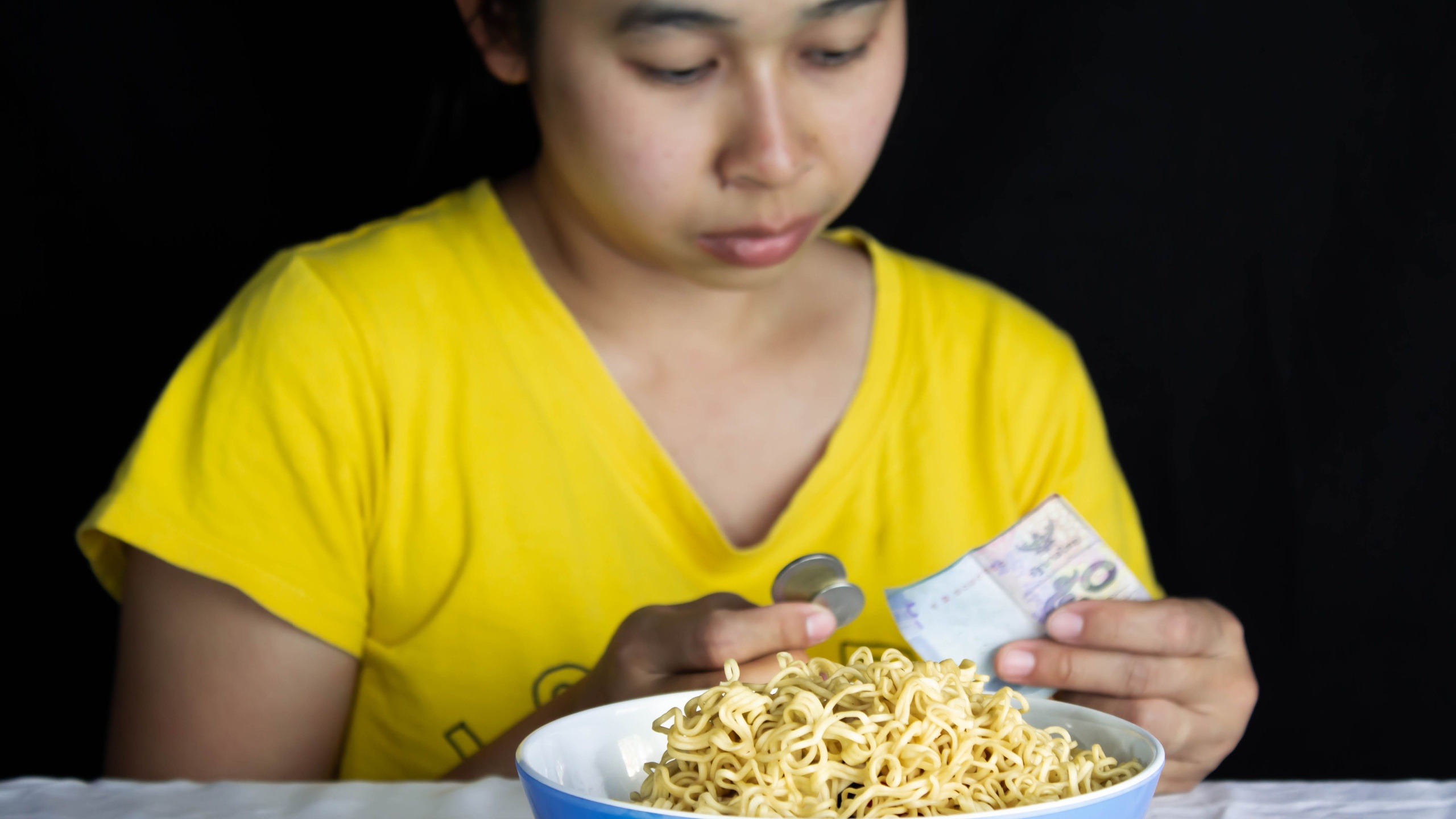 11 subtle indicators of financial strain