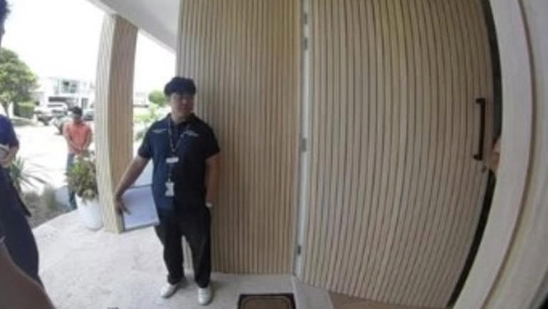 Warning after strange sight at front door