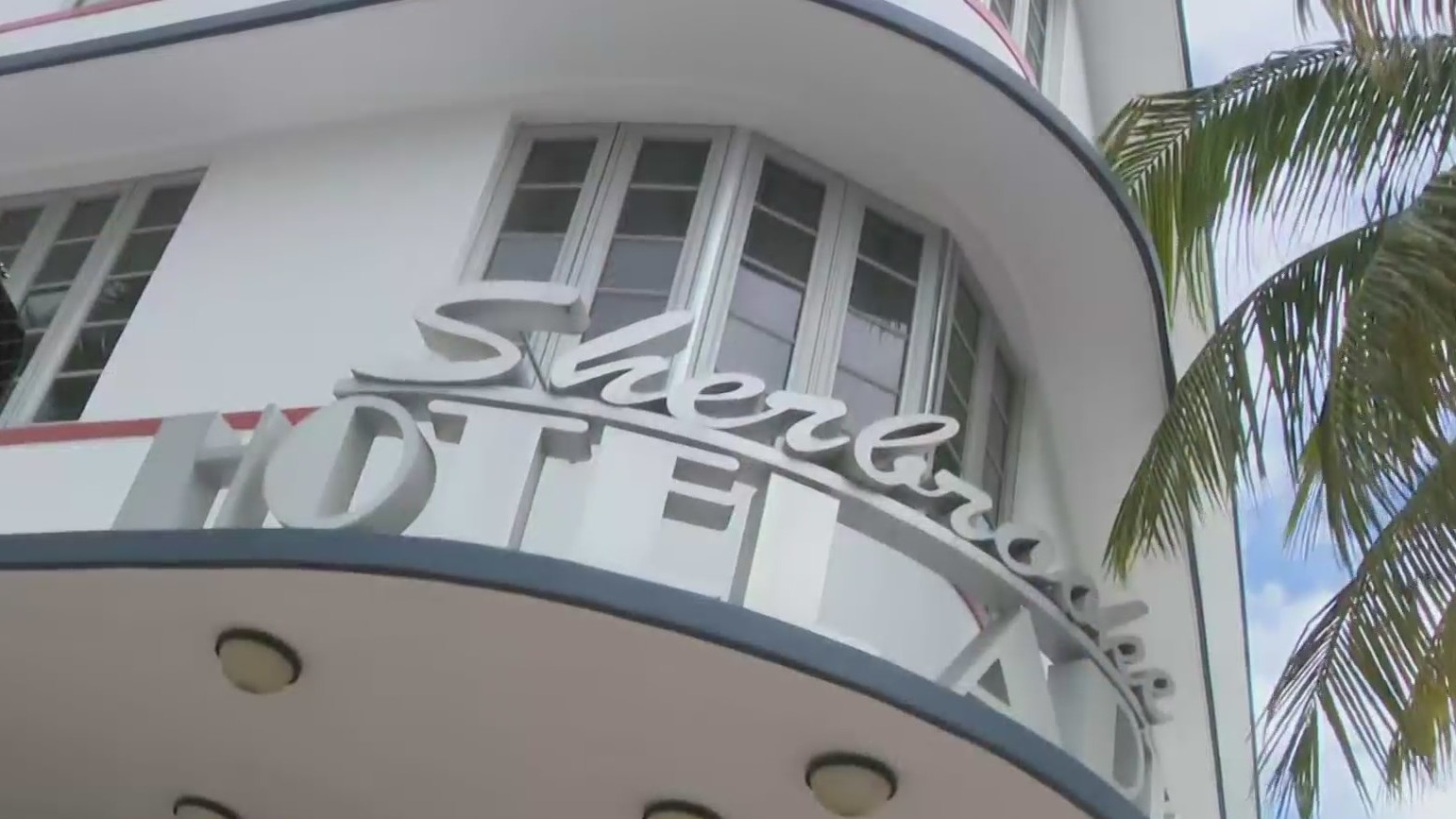 Miami Beach transforms into fan zone for College Football Playoff ...