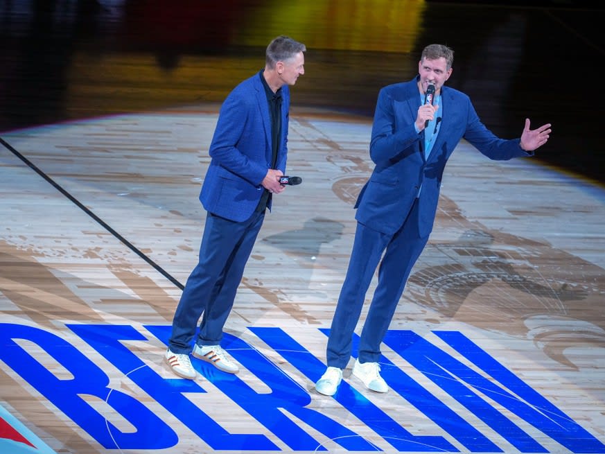 NBA game in Berlin: Ronaldo-Hommage inmitten der Wagner-Party