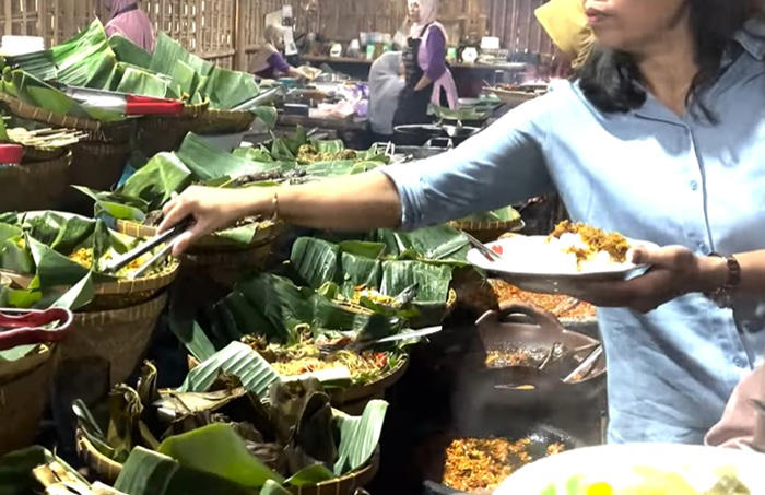 Itinerary wisata kuliner nostalgia di Pawone Simbah Batang bujet Rp 45 ribu