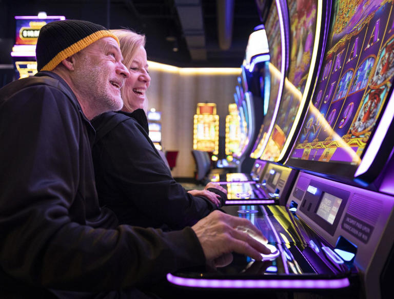 Santa Anita horse track installs slot machine-like terminals sure to ...