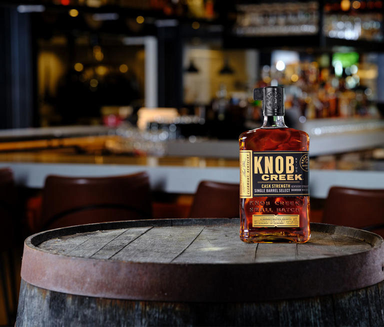 Eli Manning reveals the 3 NFL legends he’d share his new Knob Creek ...