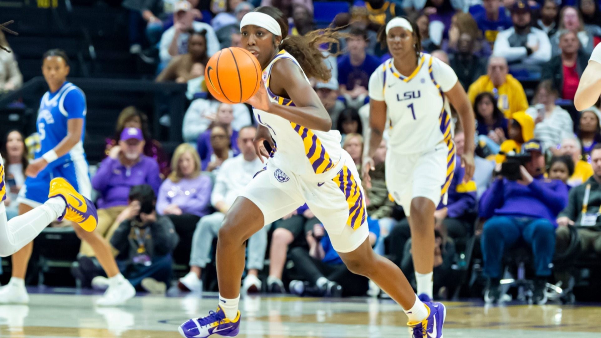 LSU vs. Oklahoma & Maryland vs. UCLA: Top women's games