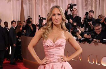 Nikki Glaser reveals how much Judd Apatow and Leslie Mann paid her to ...