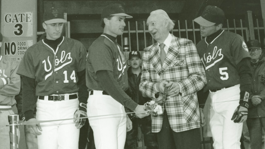 Former Vols broadcaster Lindsey Nelson leaves lasting legacy