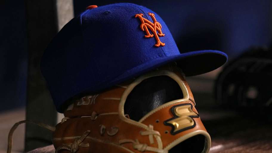 Mets sign left-hander to two-year minor league deal