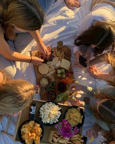 Planes gratis con amigas para celebrar San Valentín