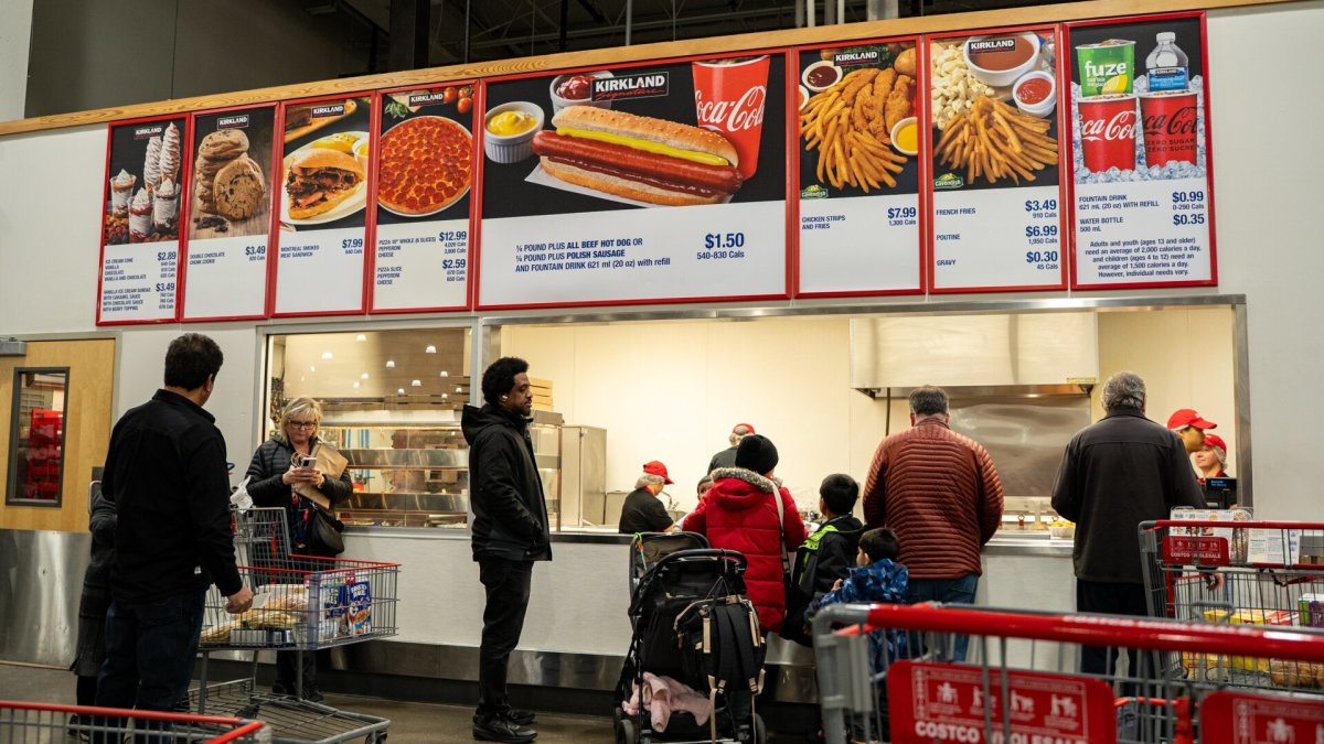Costco completes Coke's food court comeback