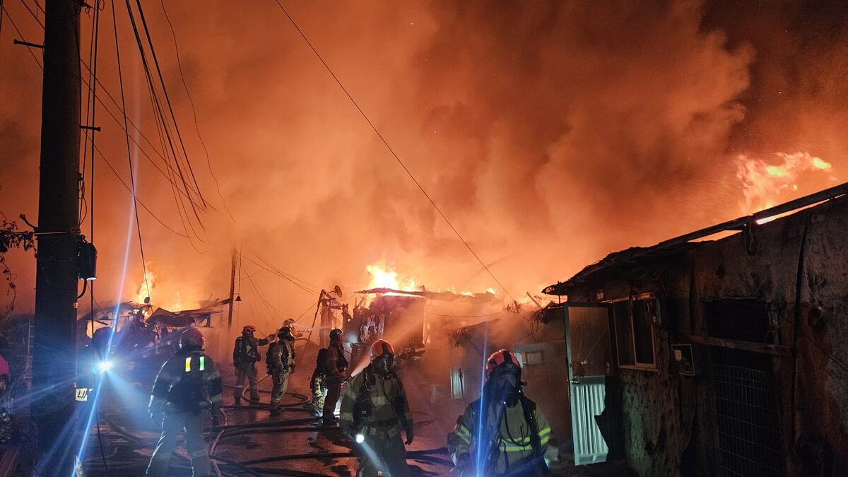 Guryong Village fire contained after 6.5 hours