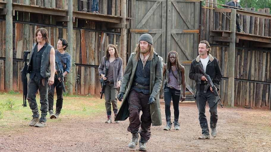 3 of the dumbest mistakes that got characters killed in The Walking Dead