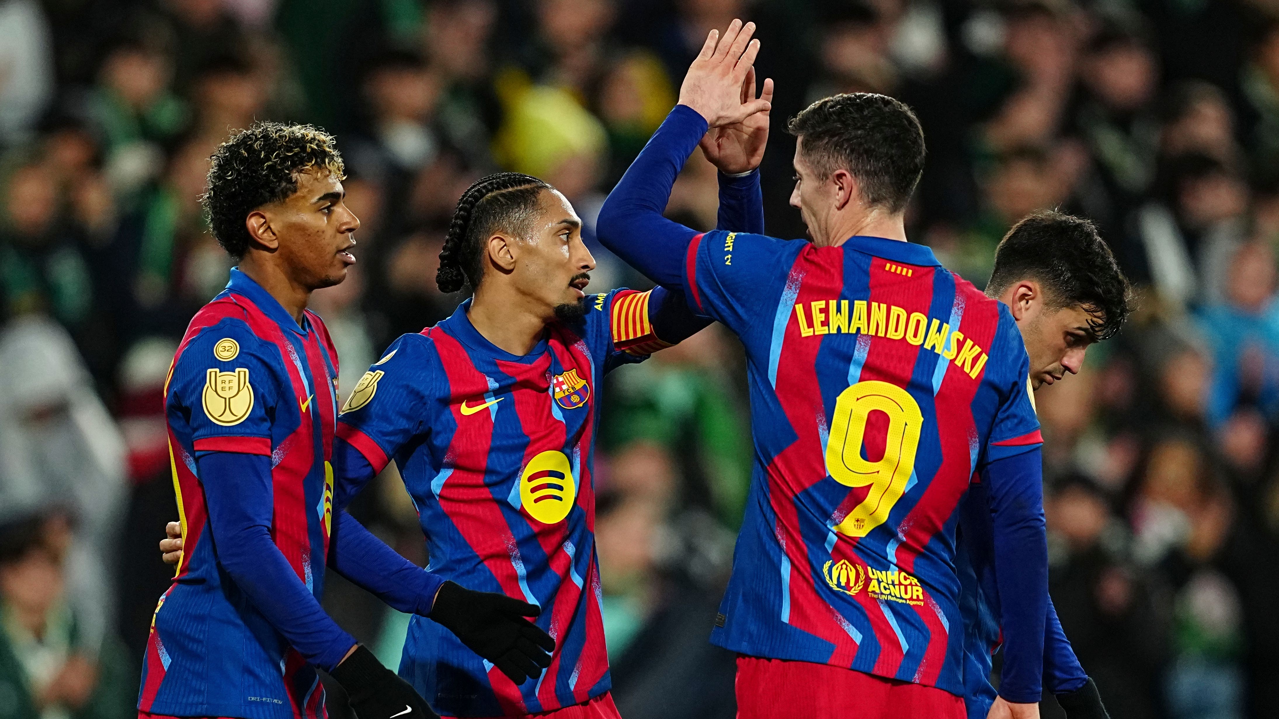 Barcelona made to work hard before reaching Copa del Rey quarter-finals