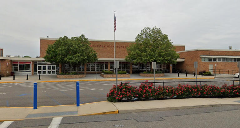 Ex-Long Island 'Superintendent of the Year' suspended for forcing ...