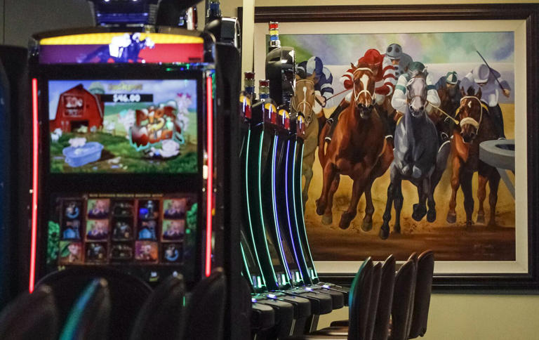 Santa Anita horse track installs slot machine-like terminals sure to ...