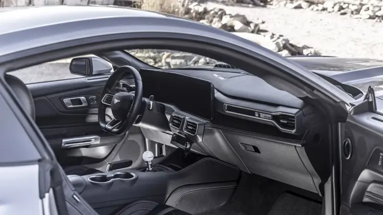 Shelby Super Snake 2026, con un V8 con 830 hp ¿mejor que el Ford ...