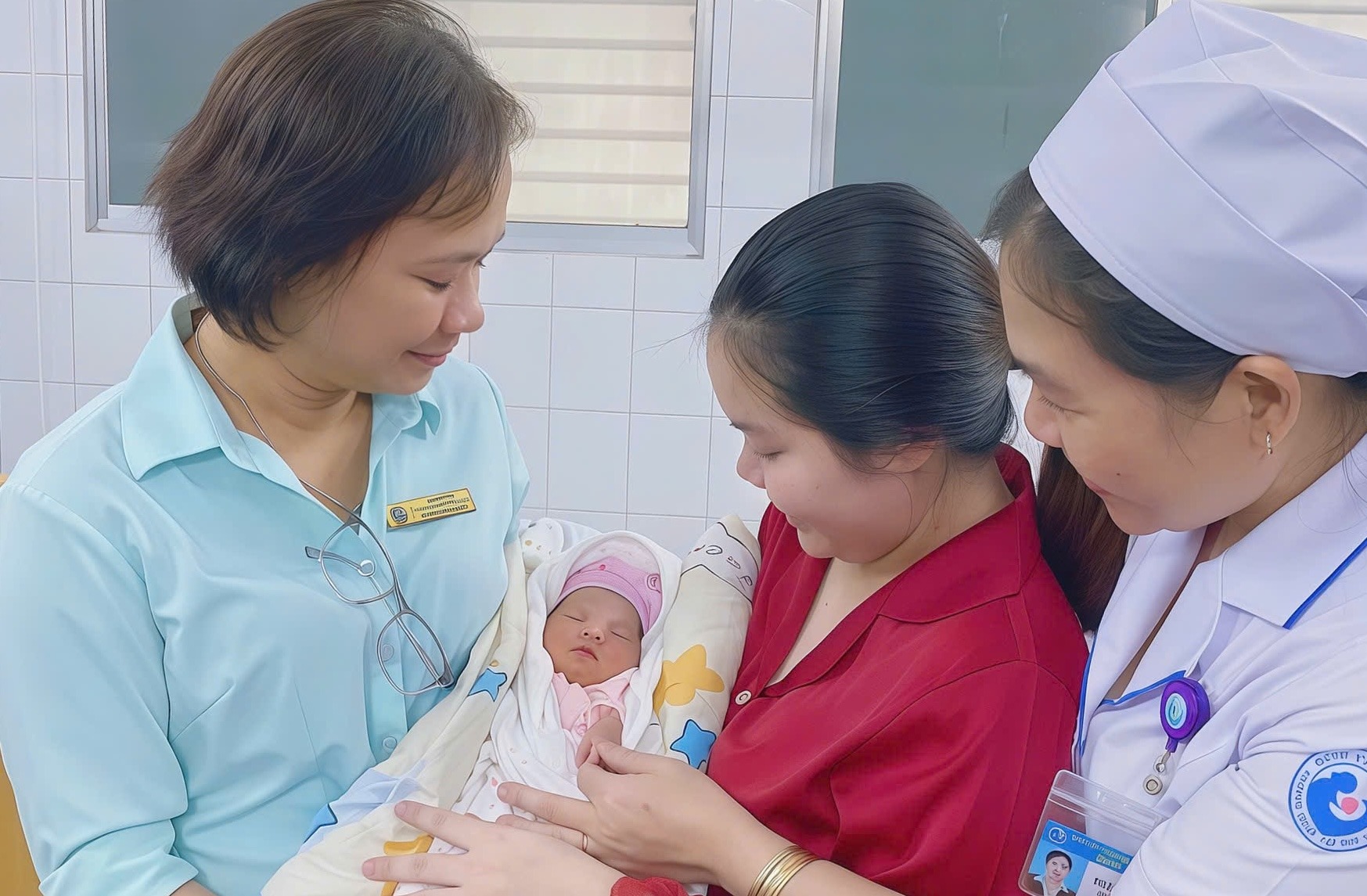 Ho Chi Minh City's Tu Du Hospital saves newborn in rare twin pregnancy case