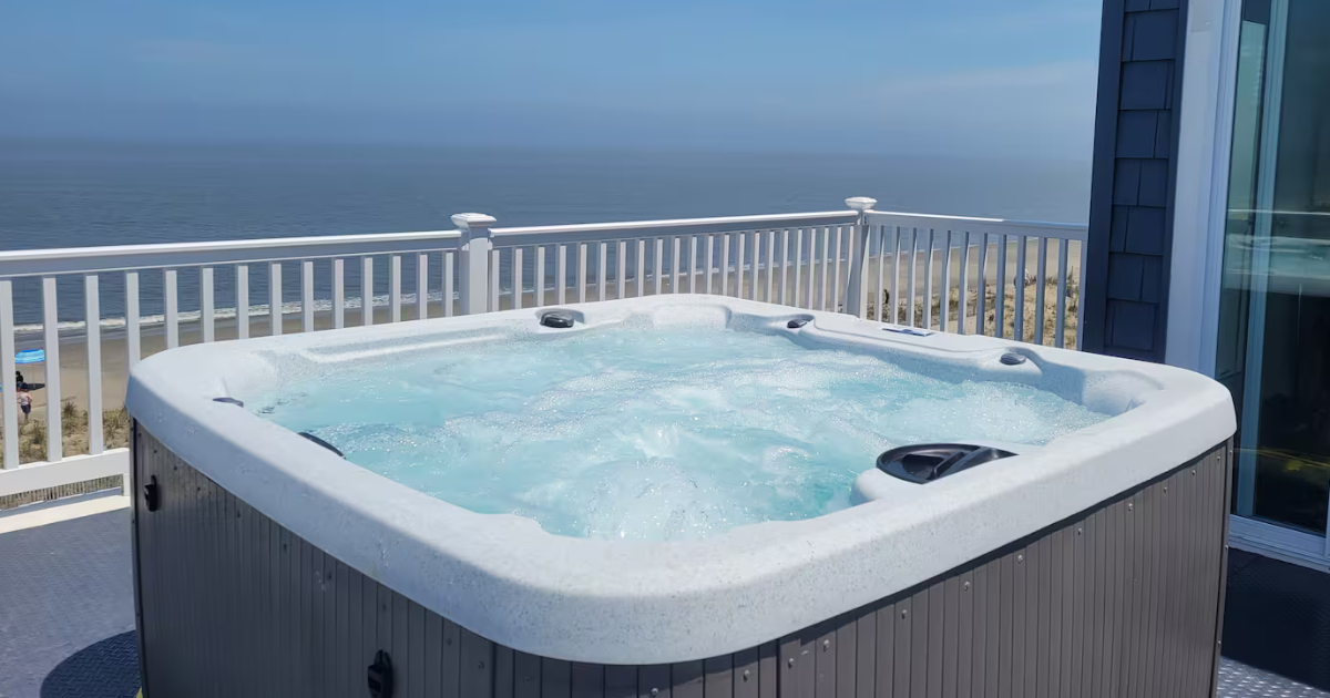 The coziest beach house in Delaware? This Airbnb's hot tub and sauna ...