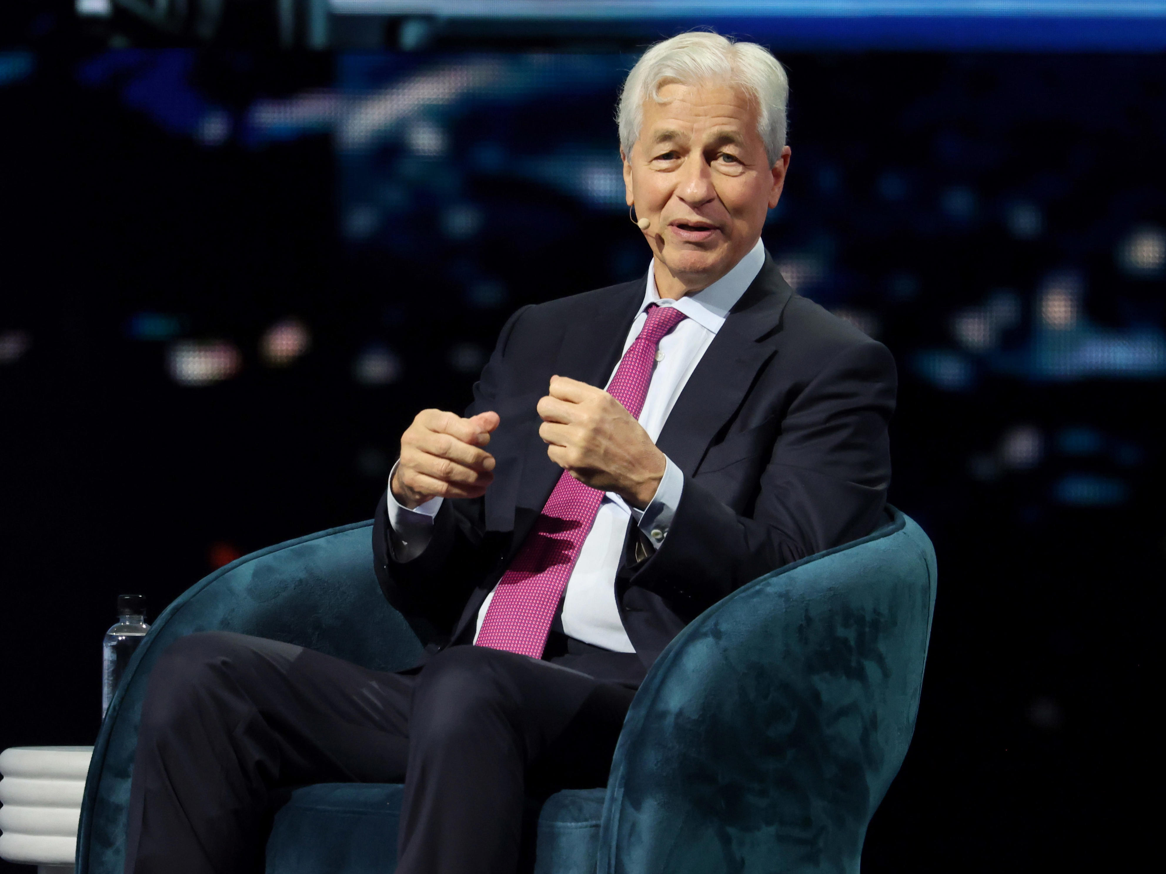 Jamie Dimon says he called Warren Buffett after poaching his protégé