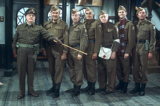 Dad's Army! Veterans aged up to 65 to be recalled to serve as Russia ...