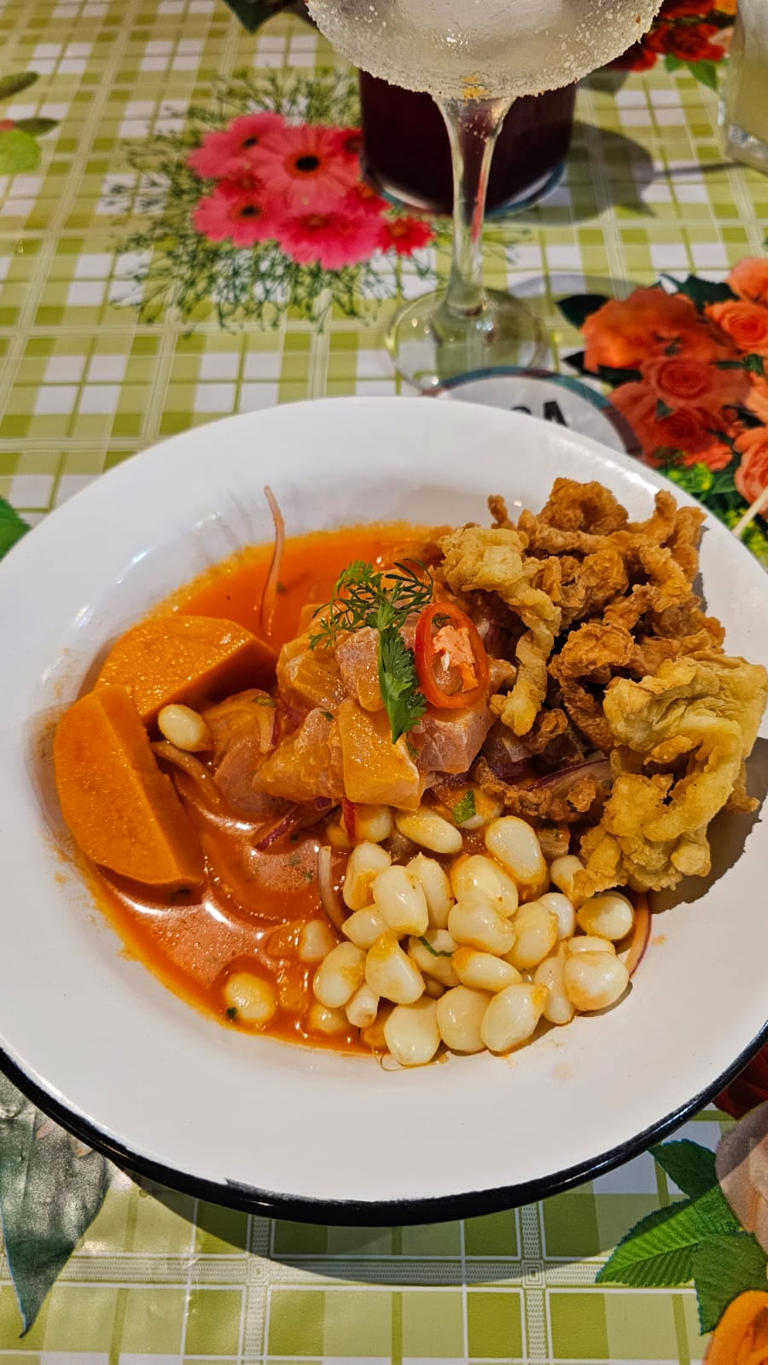 Barrio, la sazón con 'esquina' de Perú que echa raíces en Guayaquil