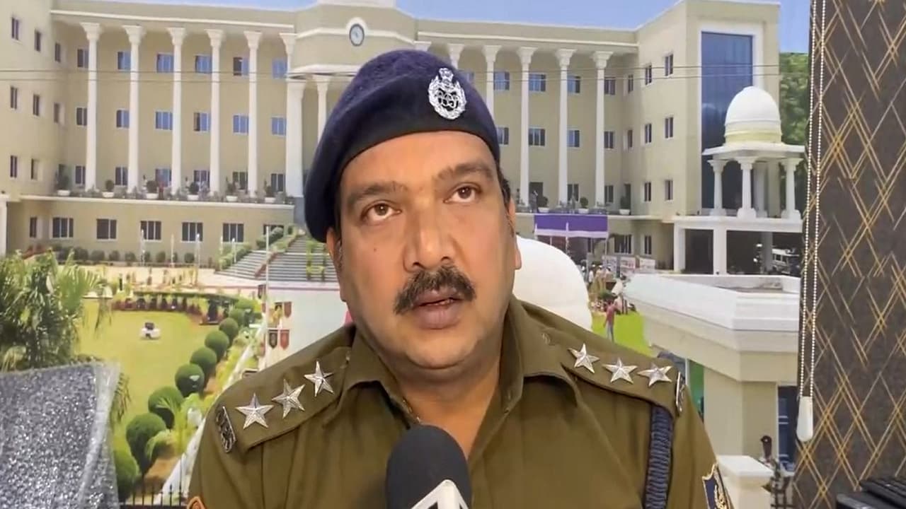 Cuttack: Man arrested for looting Rs 5000 from shopkeeper at gunpoint