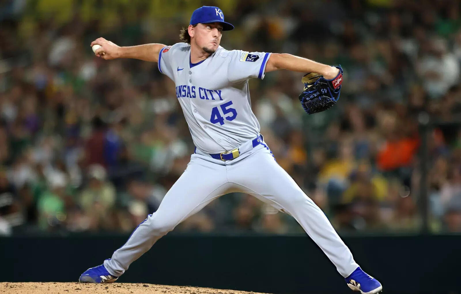 Arizona Diamondbacks sign veteran reliever Taylor Clarke after Kansas ...