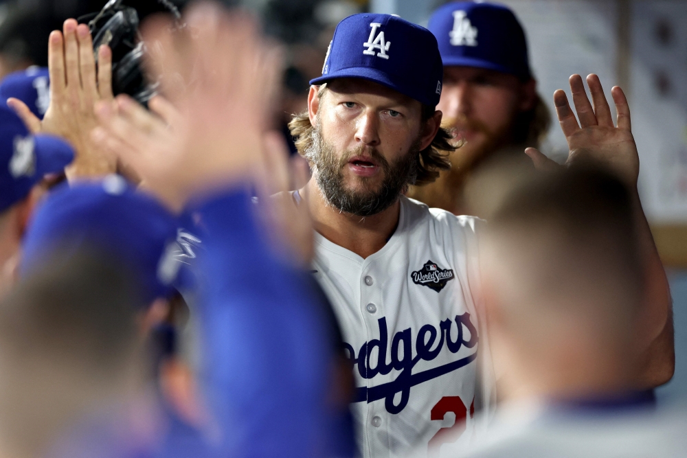 와! '레전드' 커쇼, 은퇴했는데→WBC서 마운드 복귀... 코칭스태프 초대인 줄 알았어