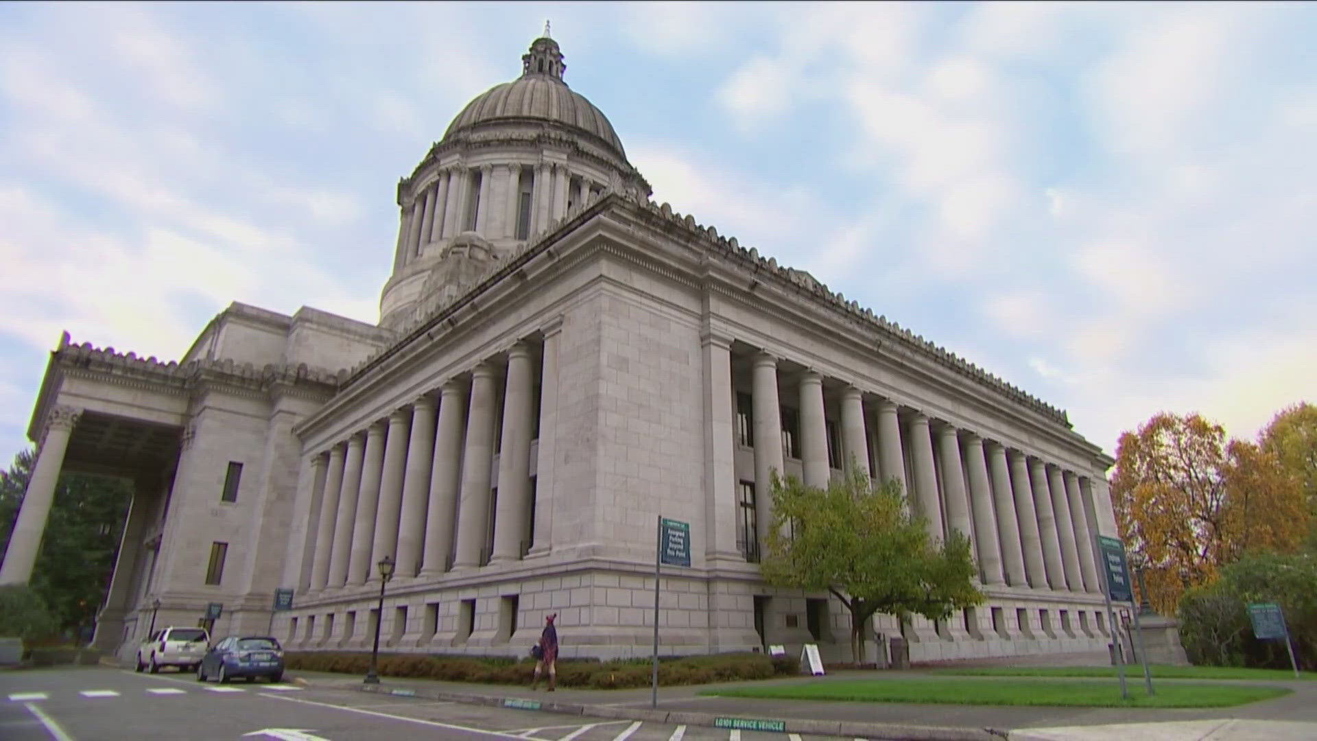 WA lawmakers consider bill banning law enforcement from wearing face ...