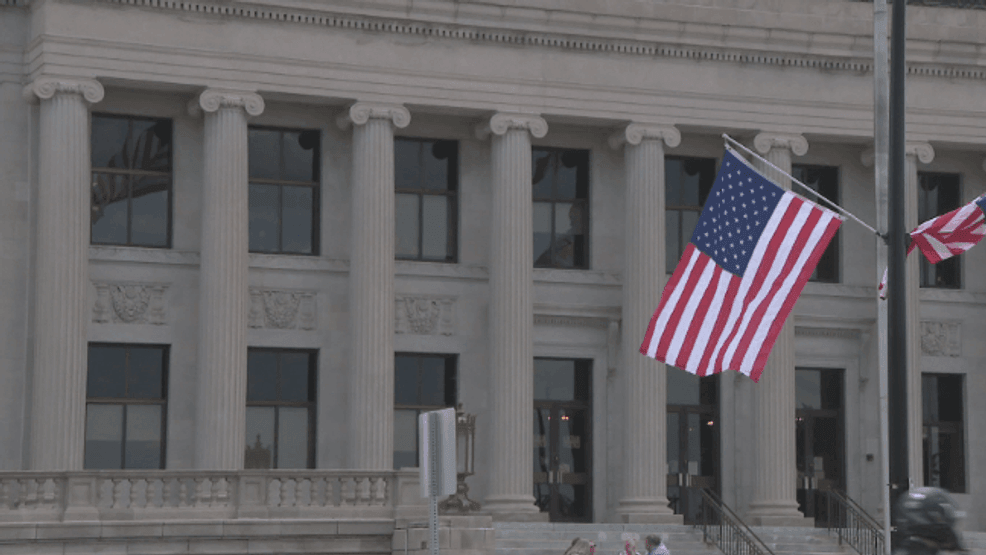 Attorney shortage in Iowa's legal deserts prompts call for more public ...