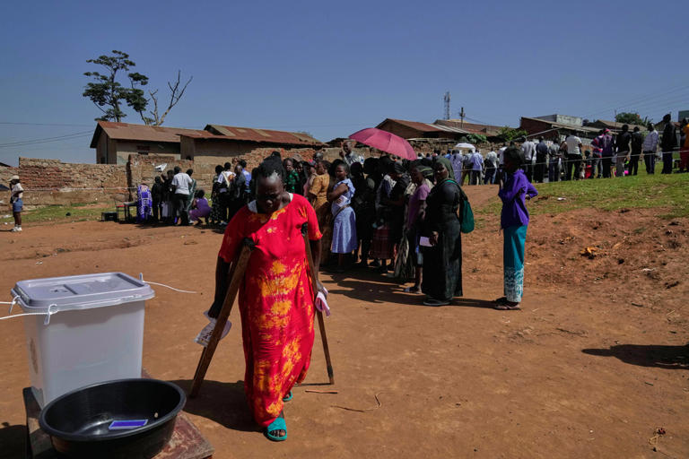 Delays plague voting in Uganda's presidential election