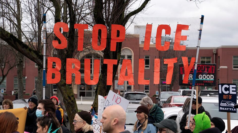 In Minneapolis, masked ICE agents drag ‘brain-injured’ autistic ...