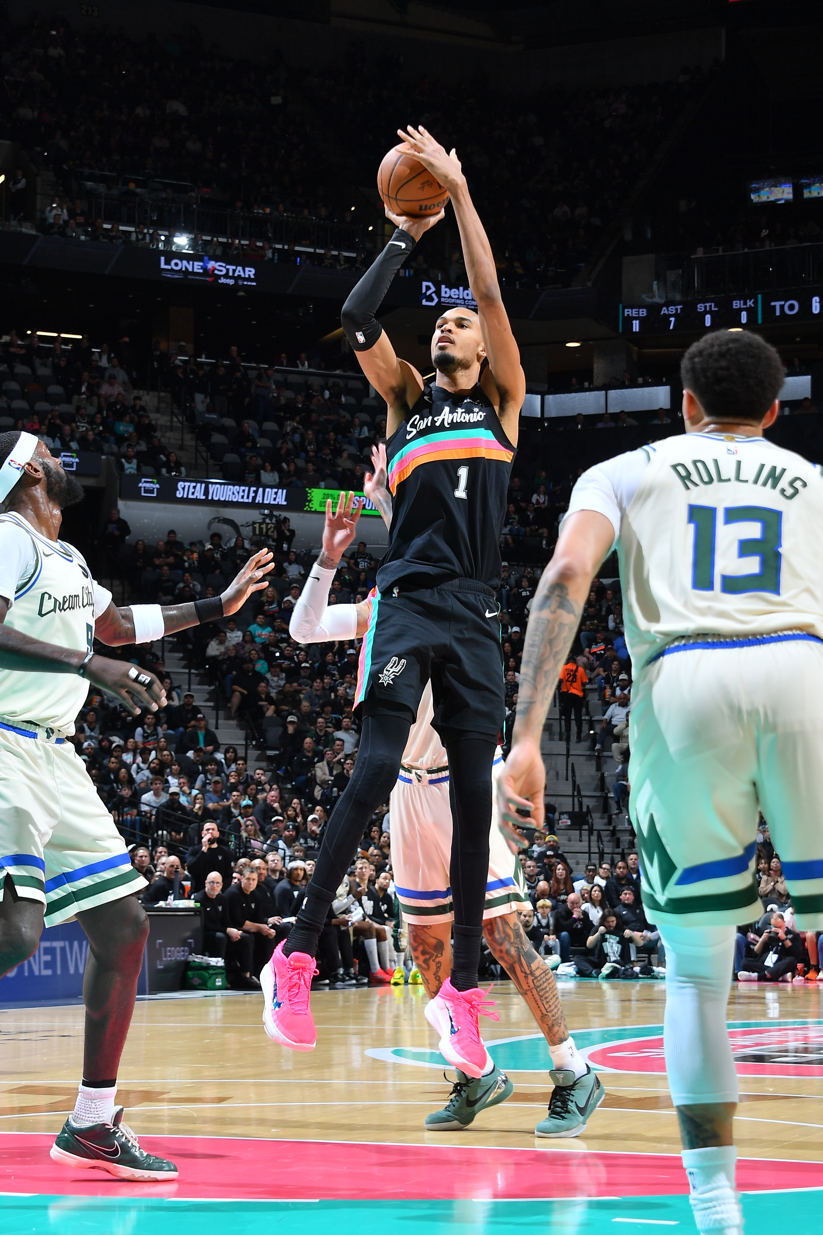 San Antonio vs Milwaukee Bucks, final score: Spurs bounce back from a ...