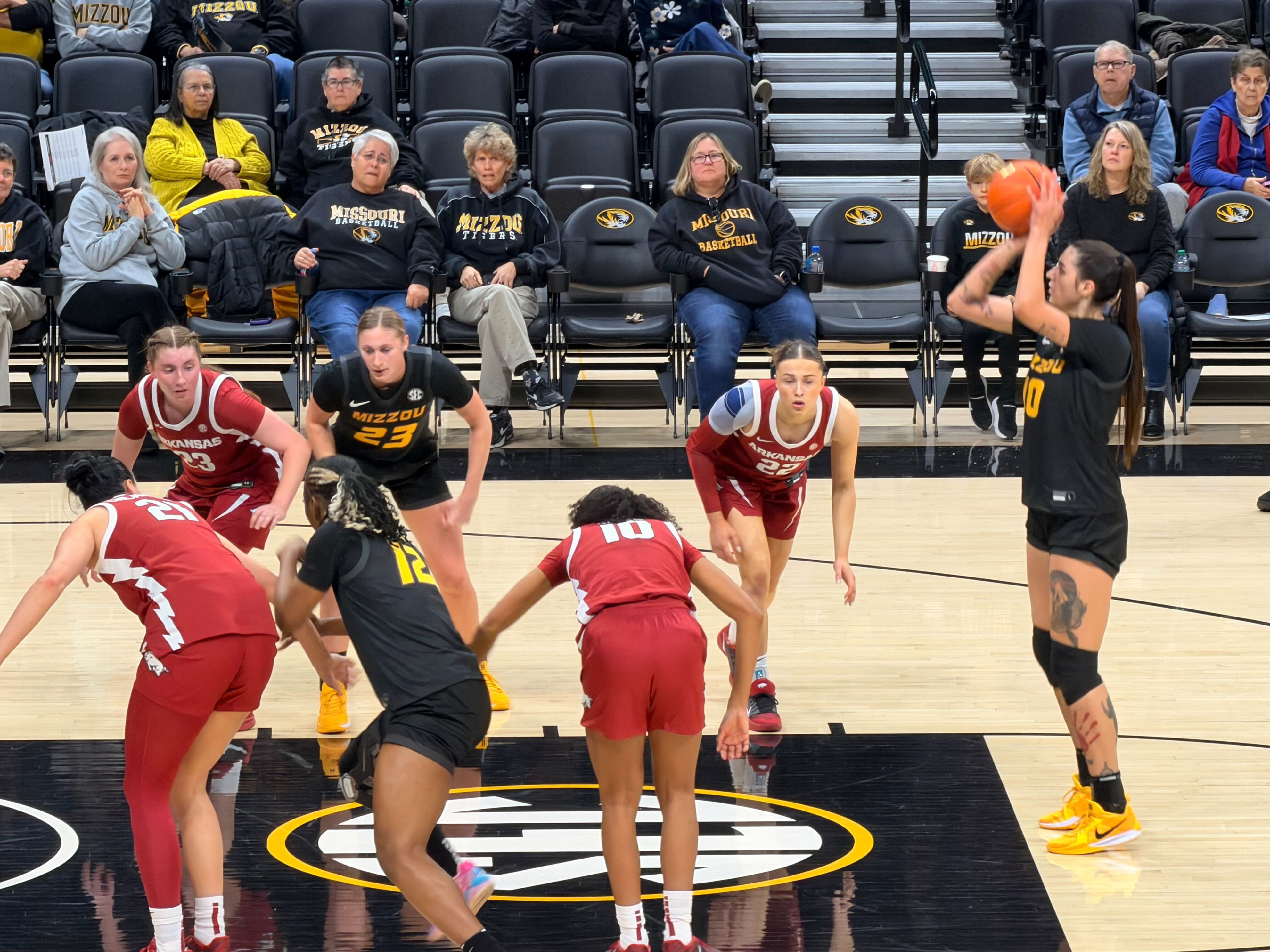 Mizzou women’s basketball molly whops Arkansas for first SEC win