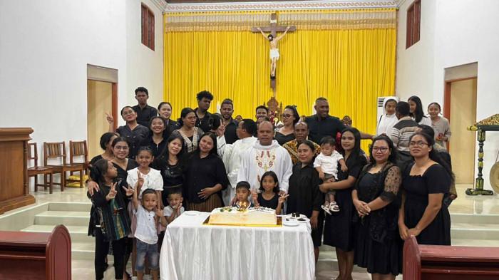 HUT 22 Paroki St. Arnoldus Janssen Malanu Sorong: Merayakan ...