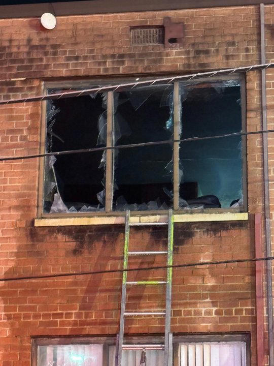3 hospitalized, 6 rescued via ladder from DC apartment fire