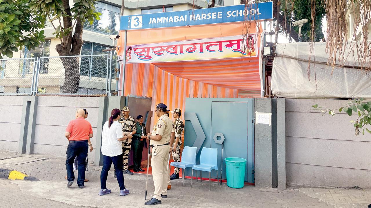 Mumbai: Juhu residents struggle to find names on voter lists at polling ...