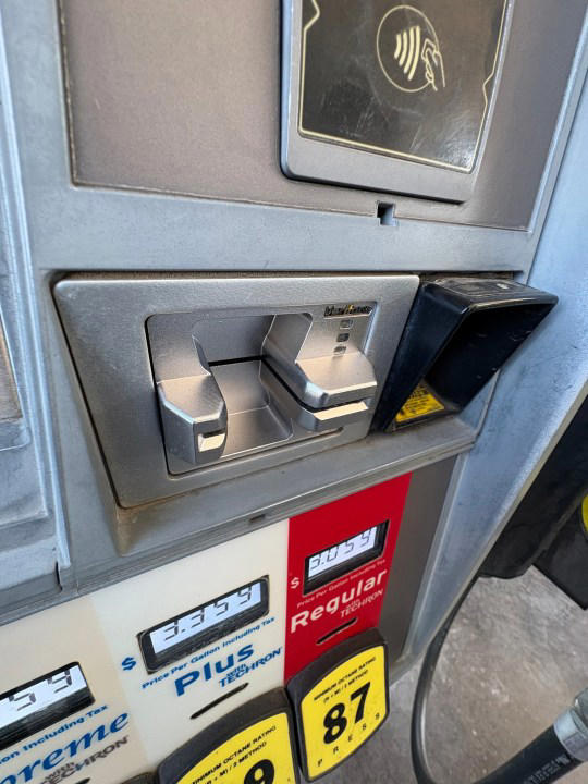 Mesquite police report card skimmers found at 2 locations