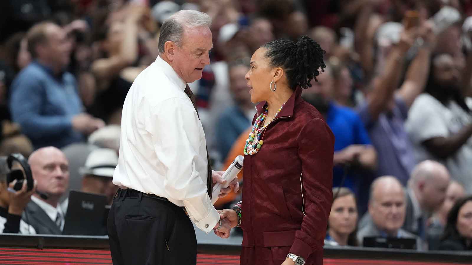 Dawn Staley, South Carolina women’s basketball 'locked in' ahead of ...
