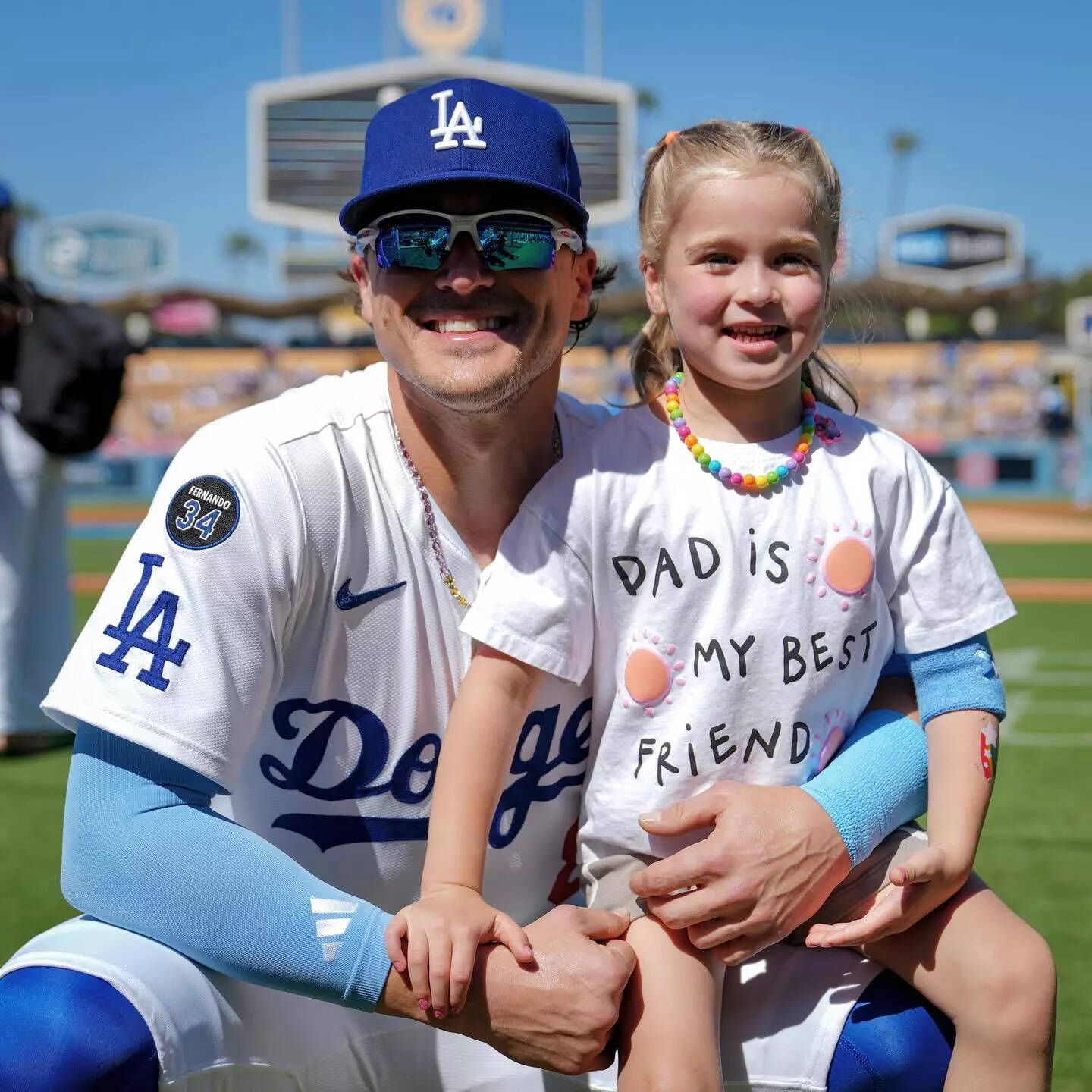 Kiké Hernández shares a tender family moment as daughter Penelope ...