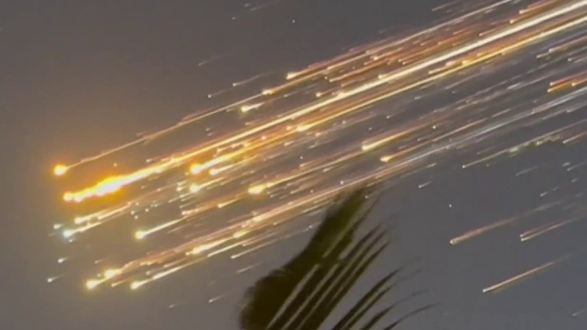 FAA warns airlines about space debris risk