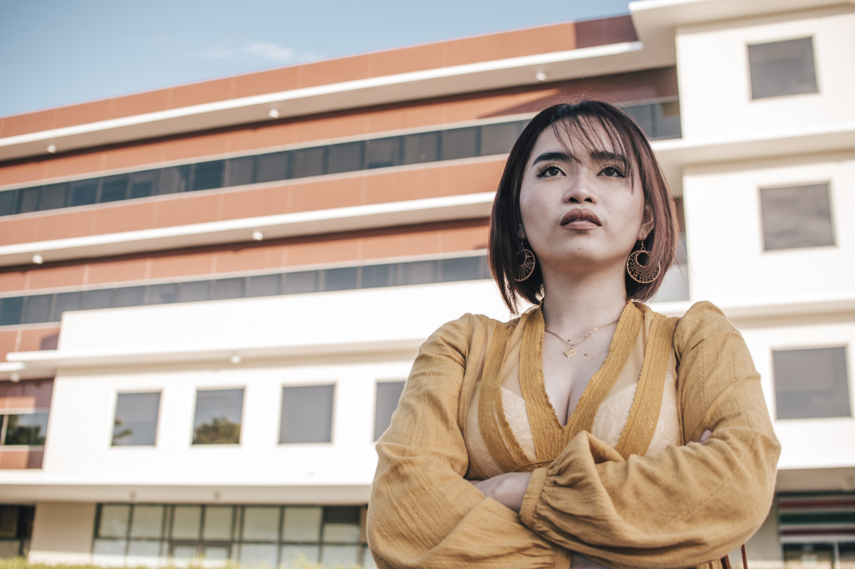 These 11 social behaviors can make you seem unapproachable, etiquette ...