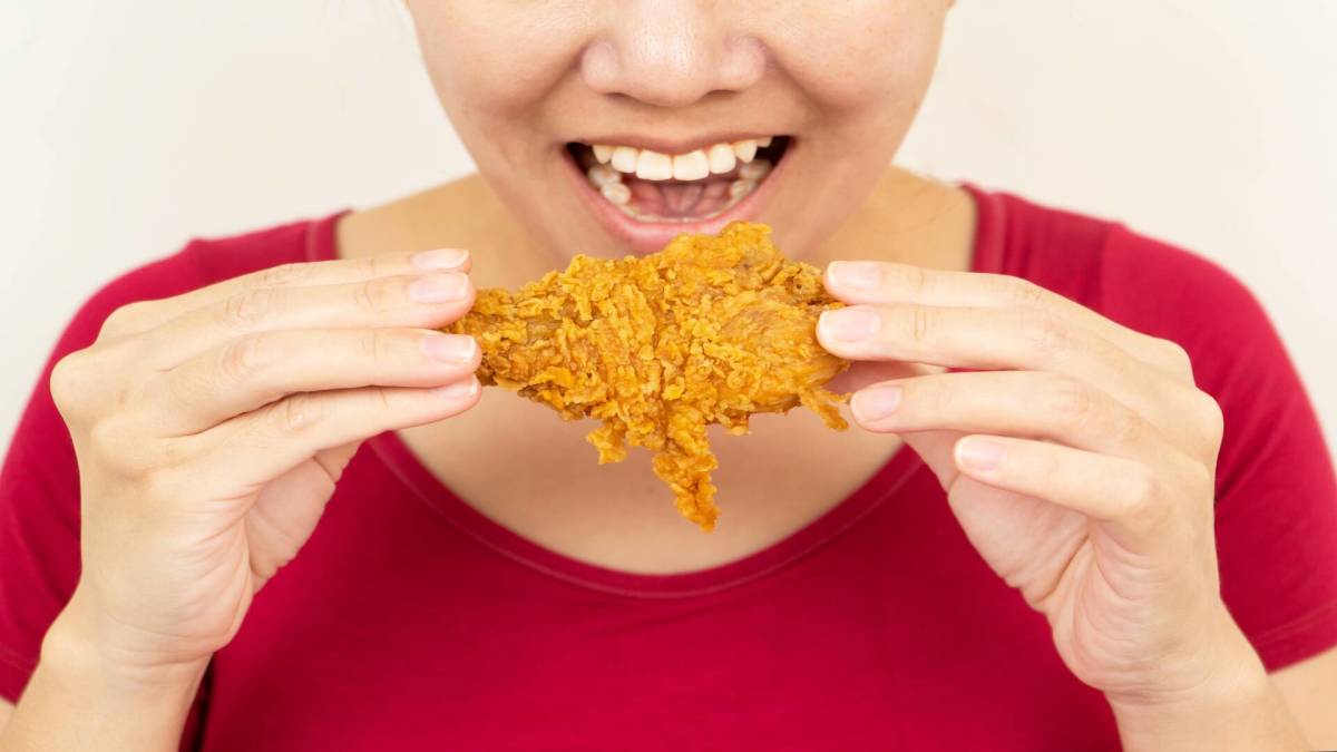Fried chicken franchisee Sailormen shuts stores in bankruptcy filing