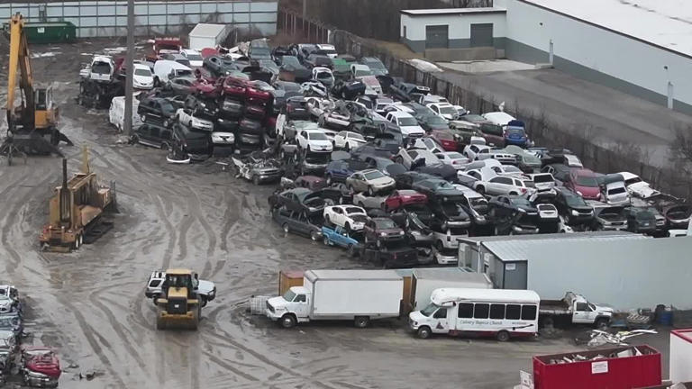 Milwaukee man frustrated by stolen, scrapped car