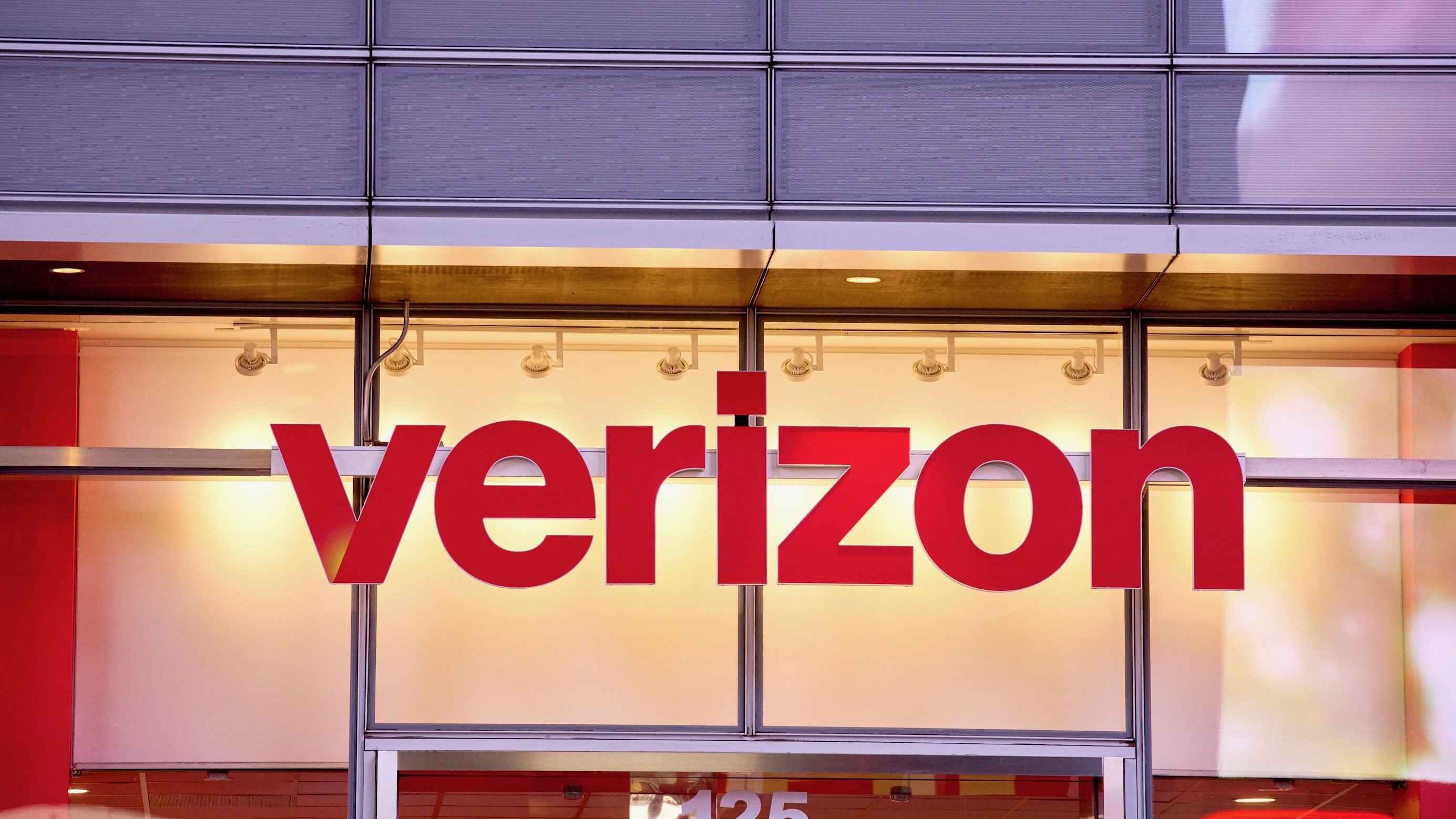 Verizon to issue $20 credit for yesterday's major outage. How to get it