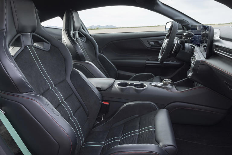 2026 Ford Mustang Dark Horse SC: New supercharged hero for Blue Oval ...