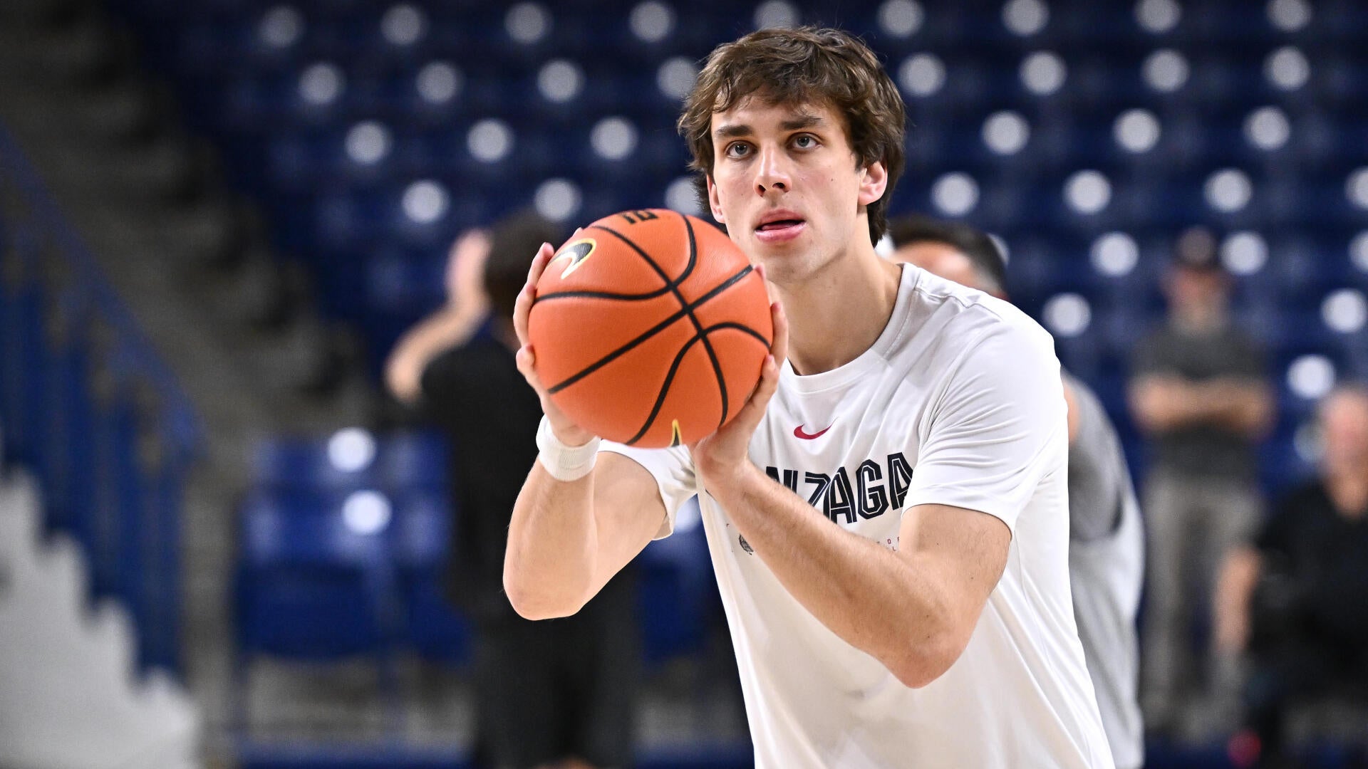 Gonzaga star big man Braden Huff out 4-8 weeks with left knee injury ...