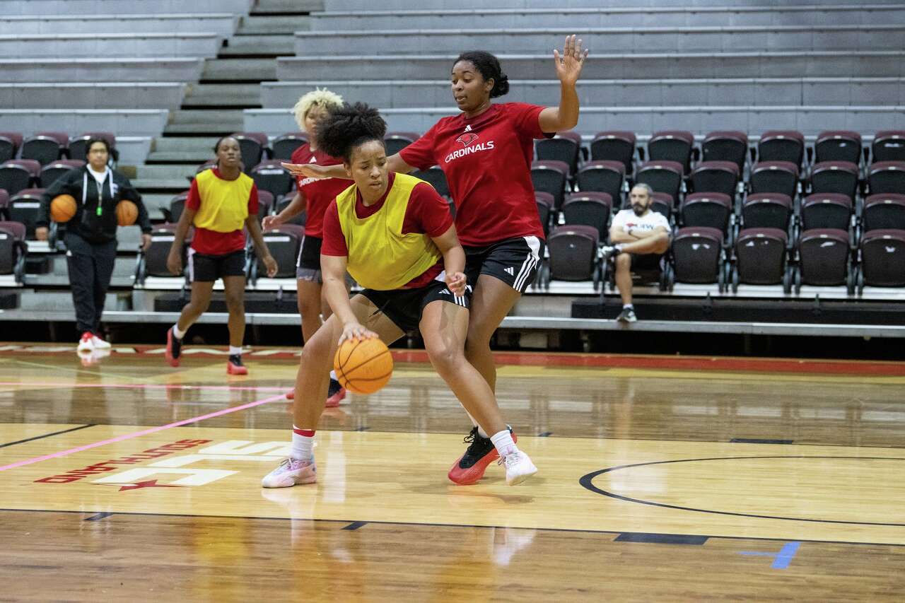 UIW women hold off East Texas A&M to secure home win